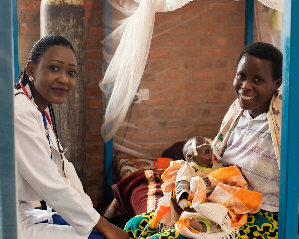 Medical Care In Burundi At Kibuye Hospital - Operation Blessing
