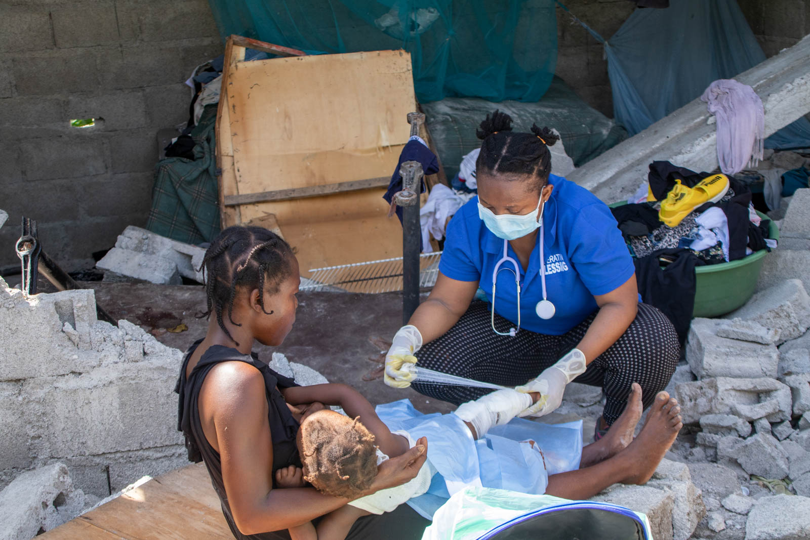 Providing Aid to Haiti Quake Victims - Operation Blessing Providing Aid to Haiti Quake Victims - Operation Blessing