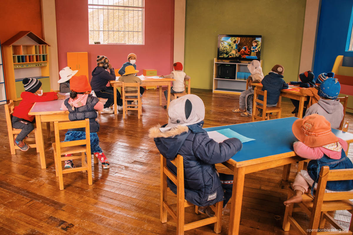 Making Hearts Bright With A School In Peru - Operation Blessing