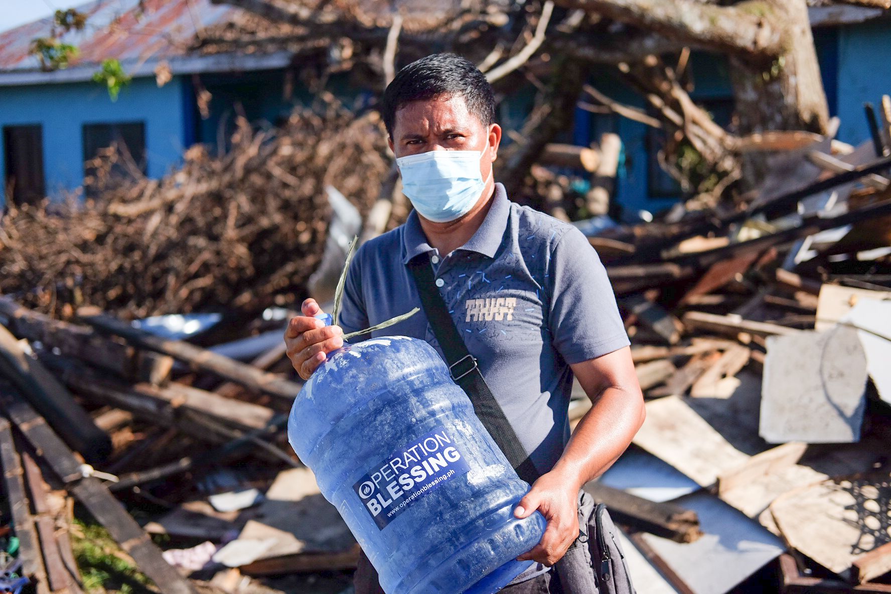 Typhoon Victims In The Philippines - Operation Blessing